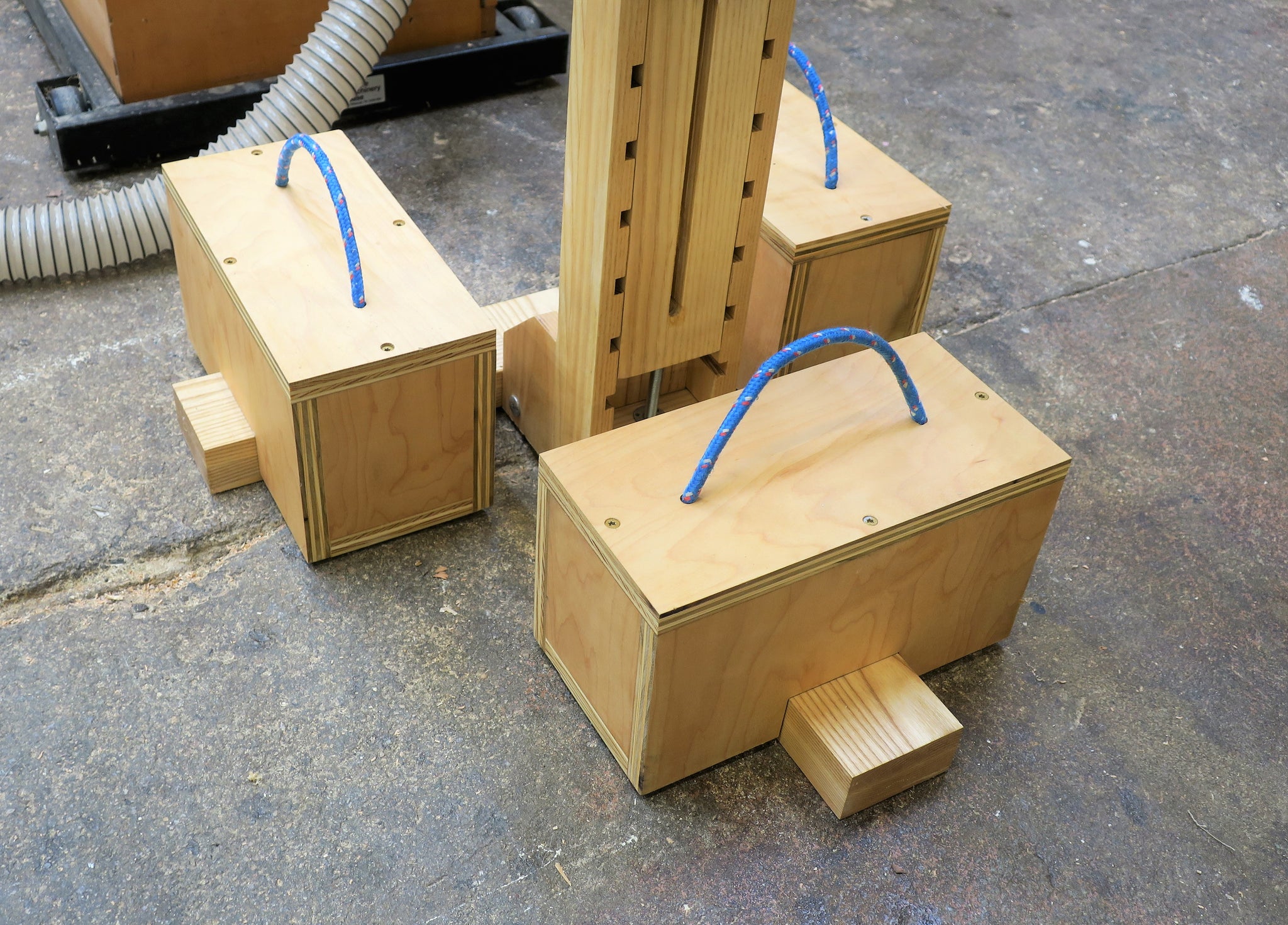 Customized Saw Stand – Workshop Companion